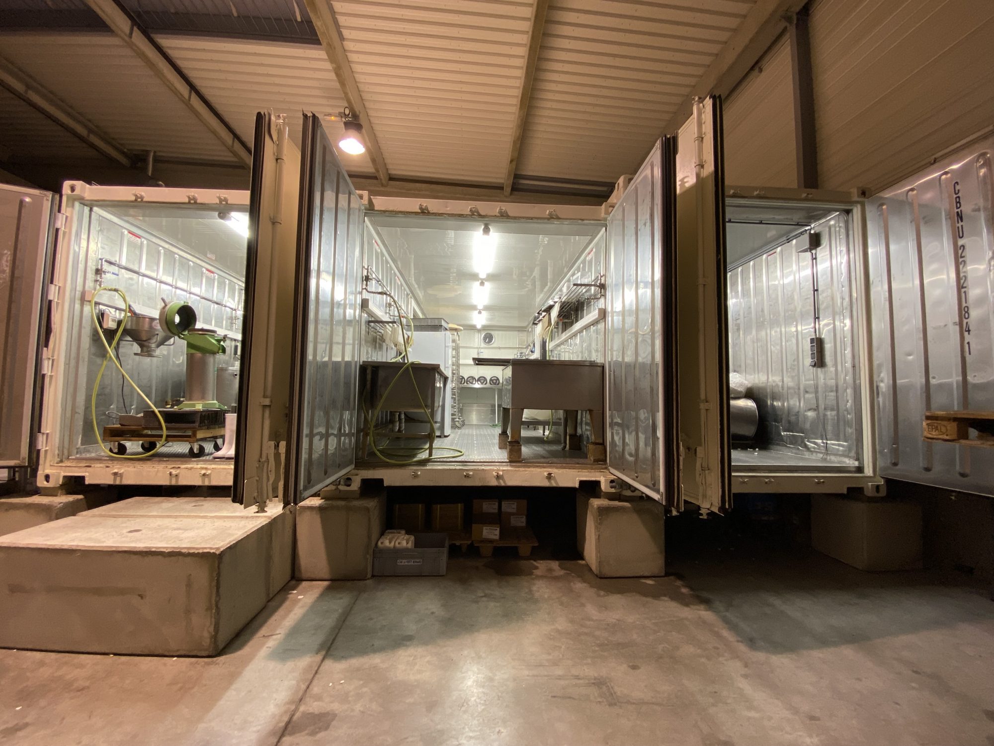 Containers Tofu M.SUZU - Calcub